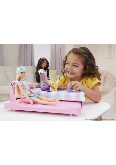 Barbie My First Barbie - İlk Barbie Bebeğim - Barbie'nin Yatağı Oyun ...