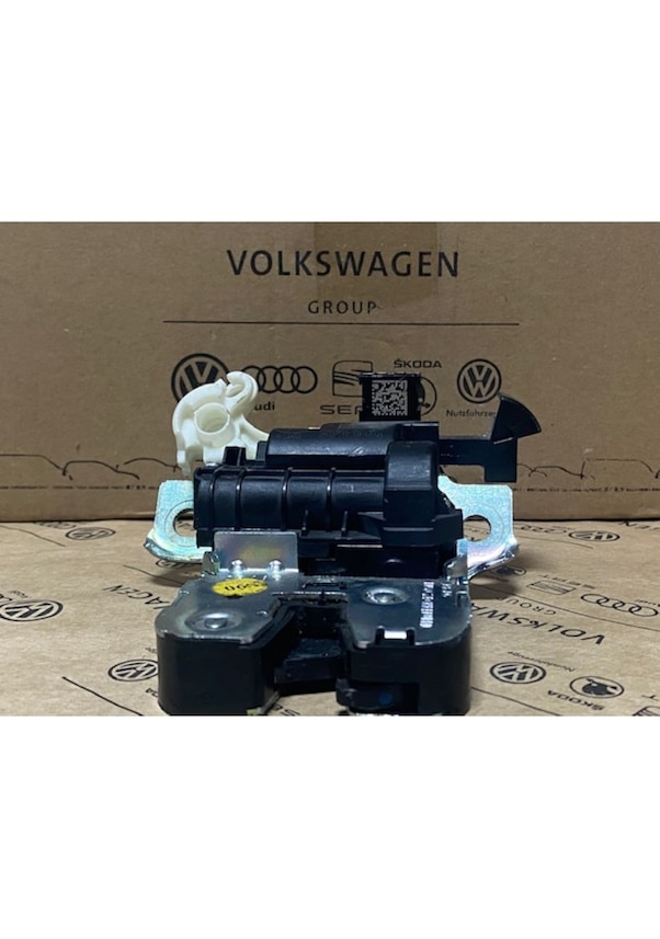 Vw Passat B8 5 2019 2022 Arka Bagaj Kapak Kİlİtİ Kİlİdİ 5na827505