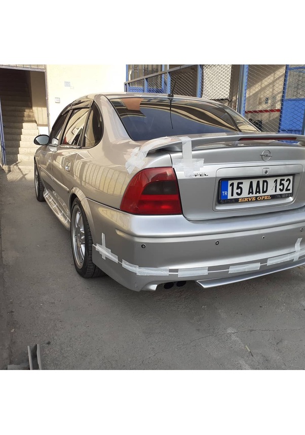OPEL VECTRA B IŞIKLI SPOİLER Fiyatları ve Özellikleri