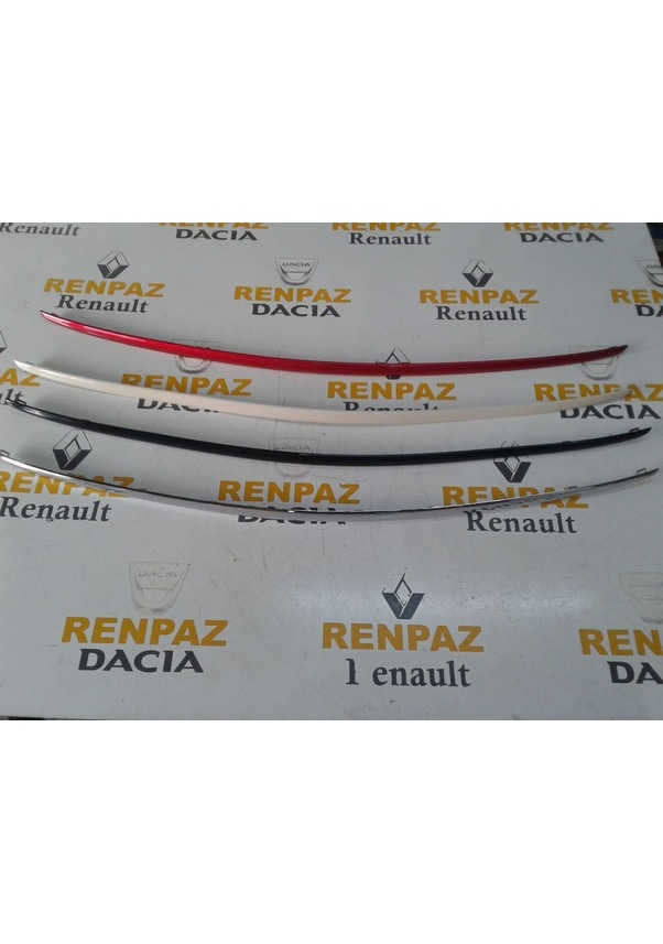 Renault Clio 4 Sw Bagaj Kapak Çıtası 903720184R - 903721954R Krem ...
