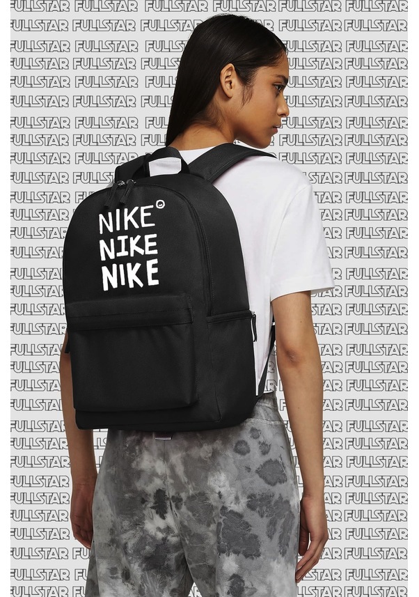 Nike Heritage Logo College And University Black Backpack 25 Lt Günlük ...