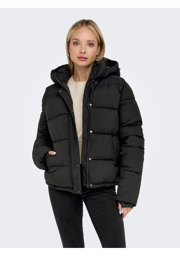 Only Ann Premium Puffer Regular Kadın Siyah Kapüşonlu Mont 15287909-BLK ...
