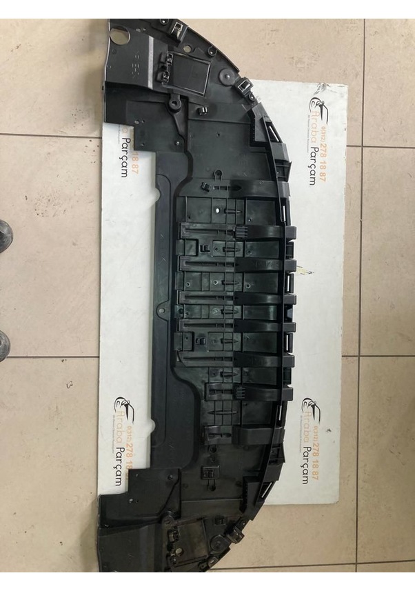 Renault Megane 4 Tampon Alt Deflektörü 622355835R Fiyatları ve Özellikleri