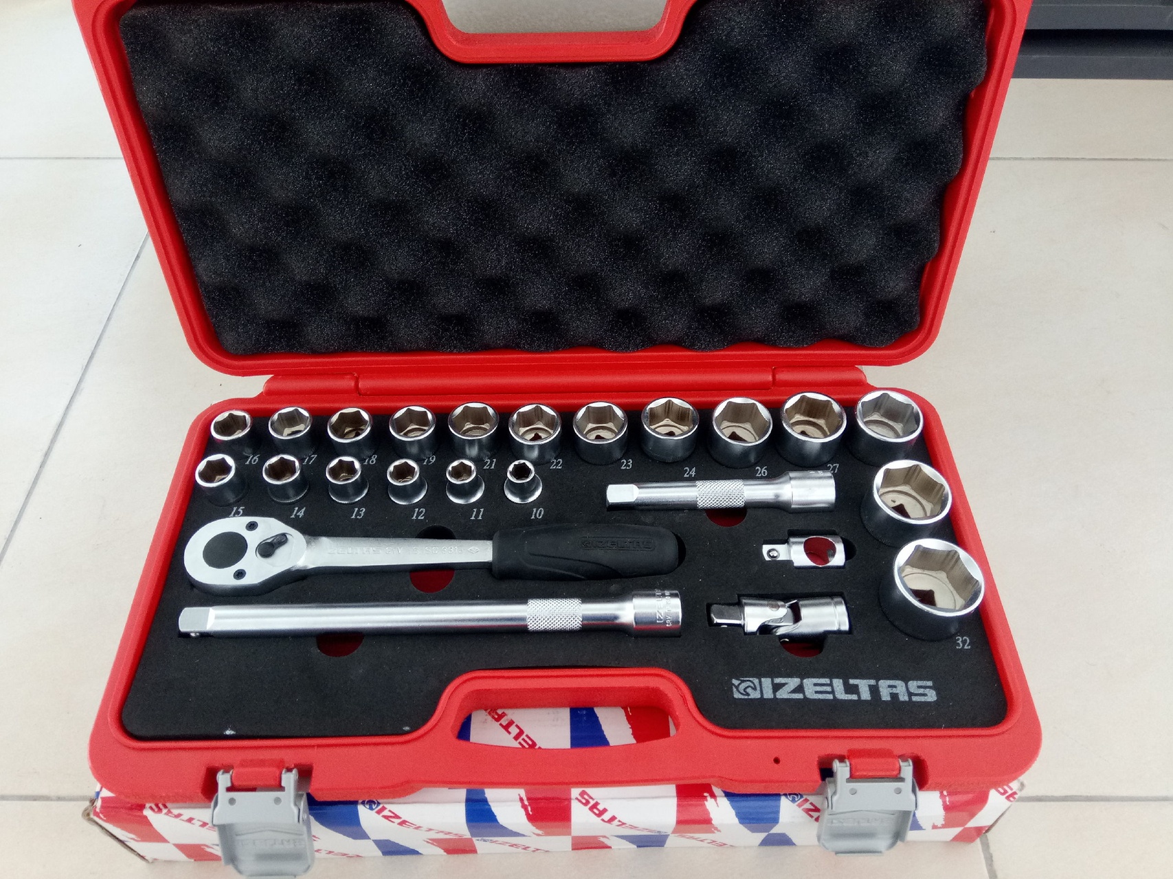 İzeltaş 1113 Lokma Anahtar Takımı 1/2' Altı Köşe 24 Parça – 1113002024 ...